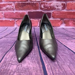 Moda Spana | Shoes | Nwot Moda Spana Grey Pointed Toe Heels | Poshmark